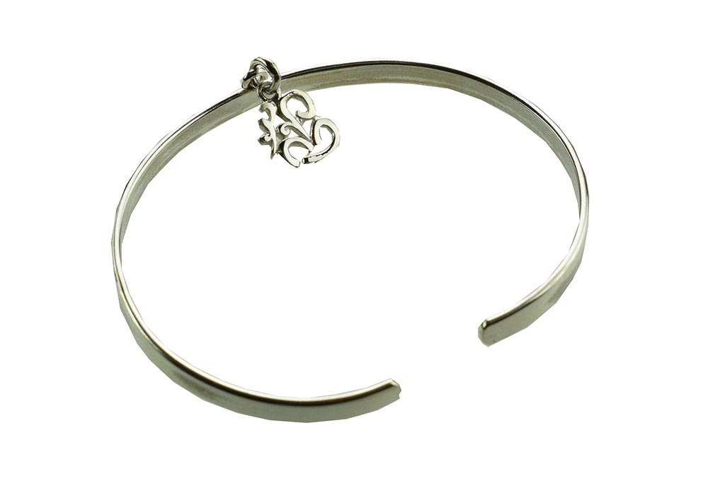 Silver Bangle Om Symbol – Cleopatra Trading Limited